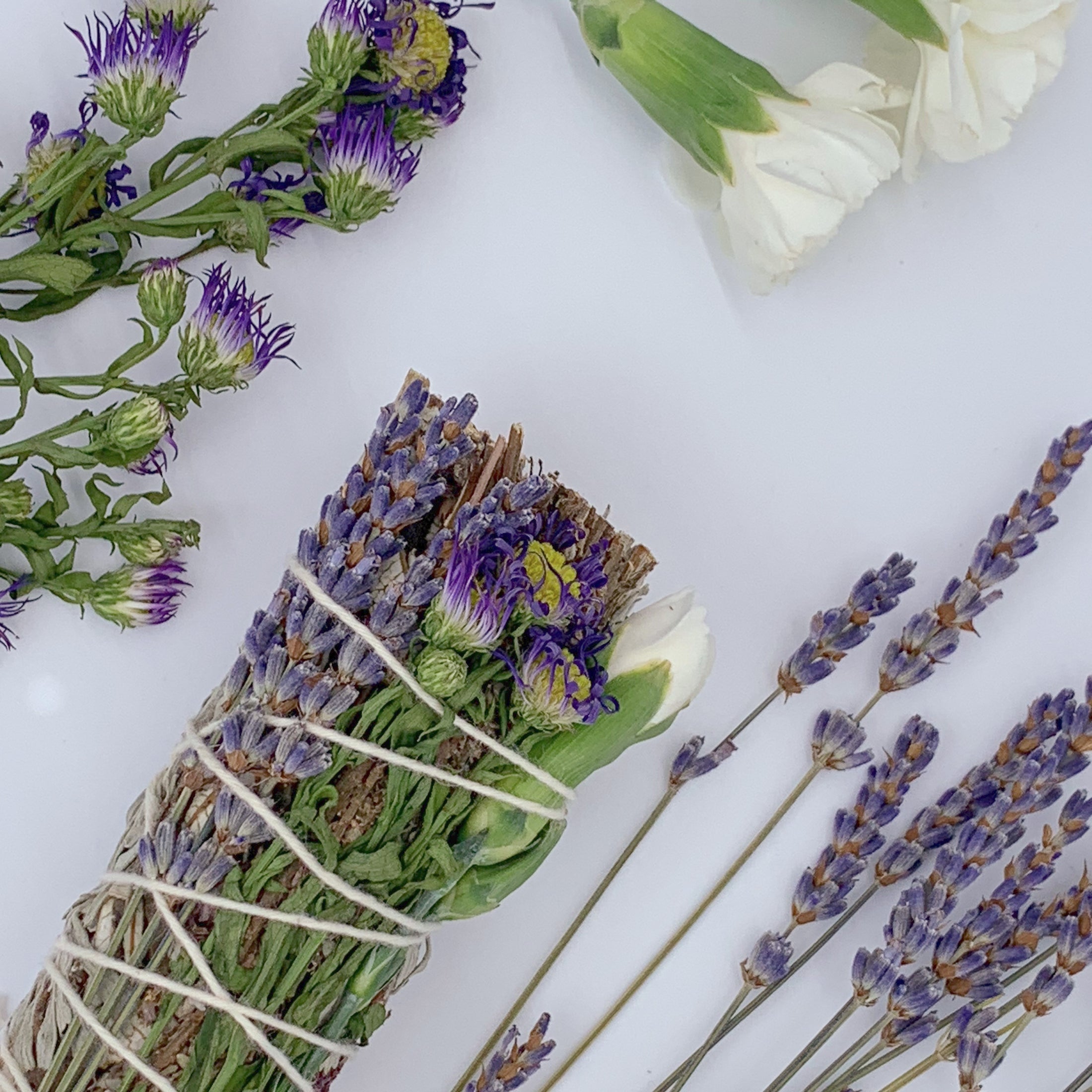 Floral Herbal Bundle – Nizhoni Diosa Spirit